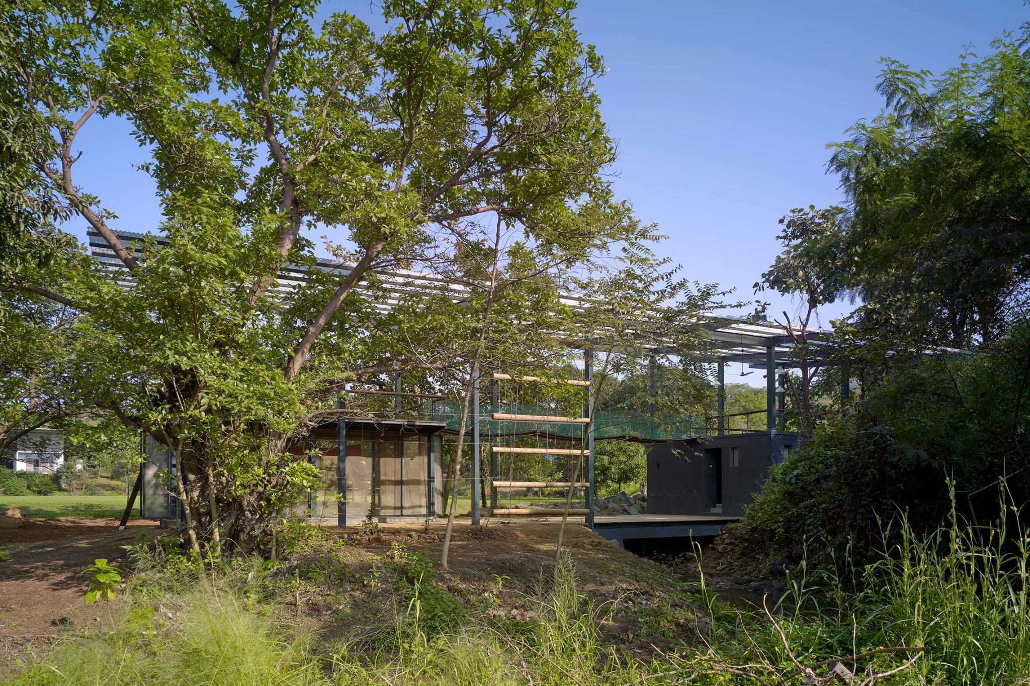 MAGIC BUS LEARNING PAVILION - A SOCIAL DESIGN LIBRARY