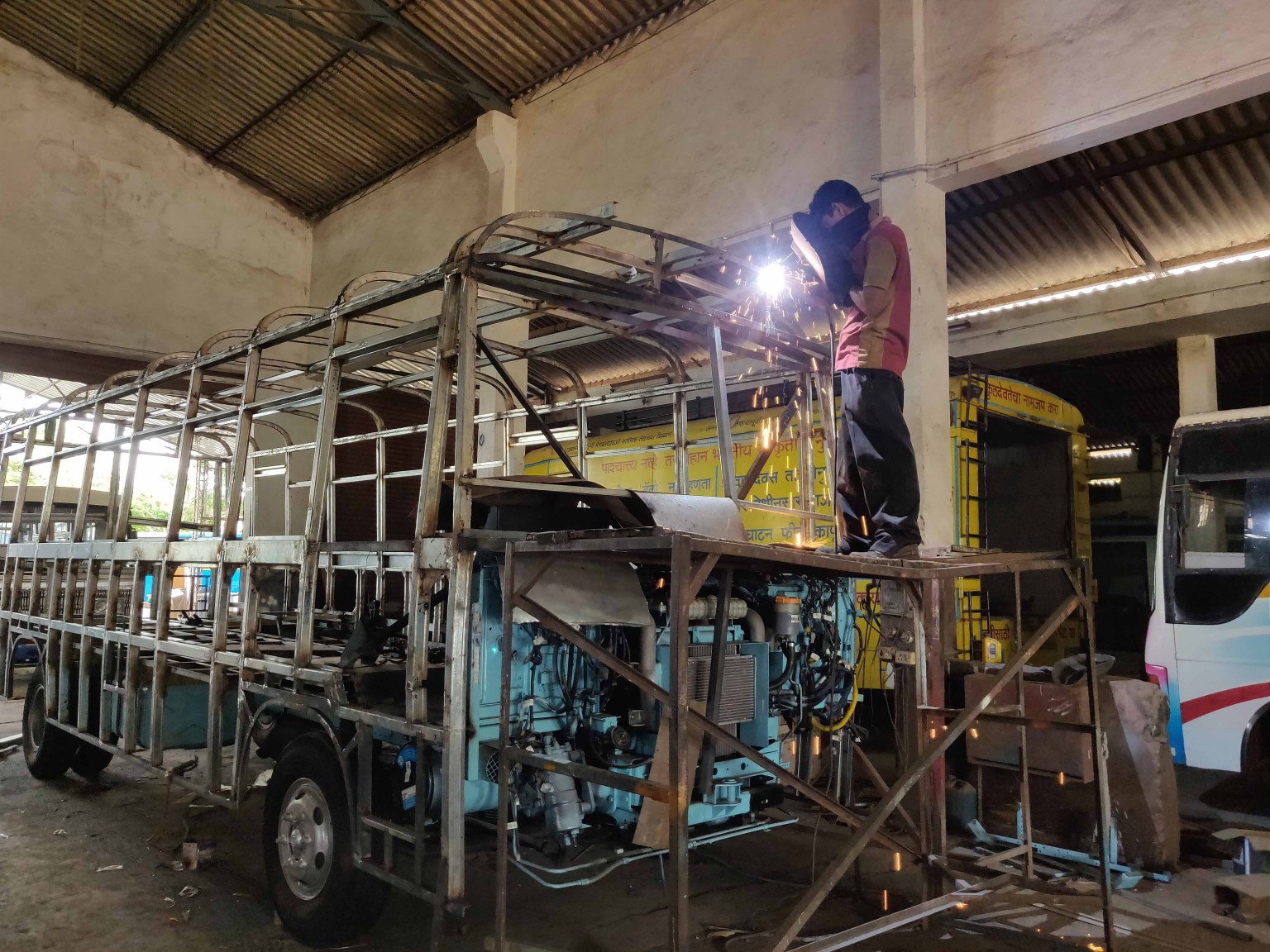 WASTE WAGON - UPCYCLED BUS FOR WASTE COLLECTION - A SOCIAL DESIGN LIBRARY