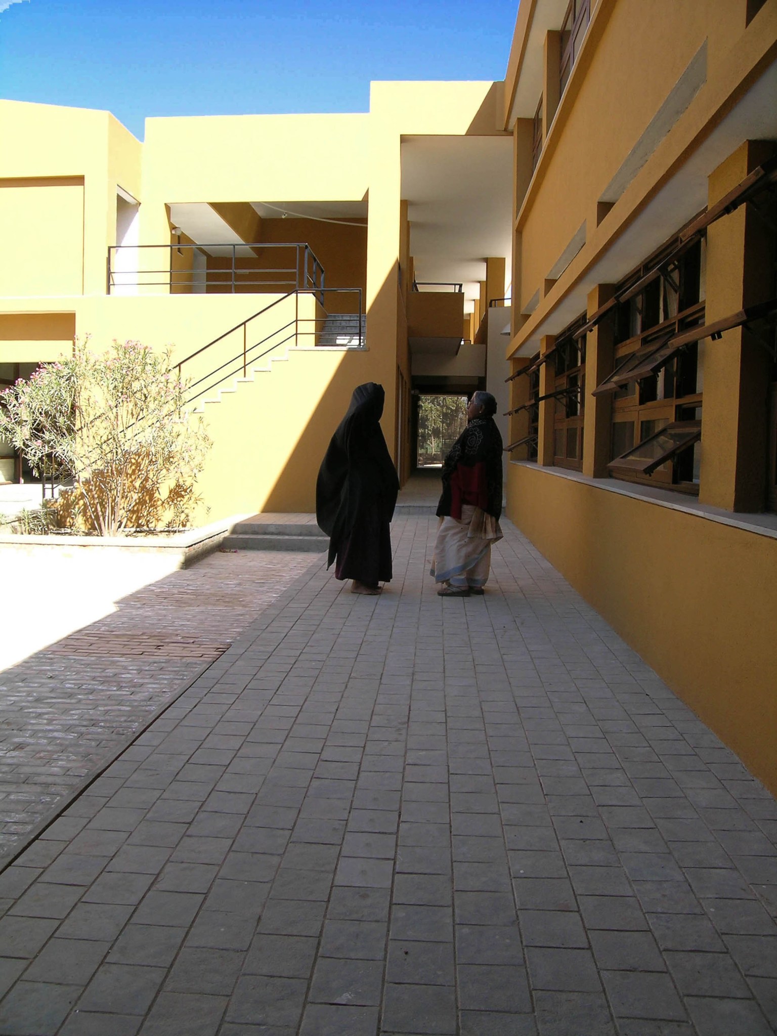 SHRUJAN CAMPUS IN KUTCH - A SOCIAL DESIGN LIBRARY