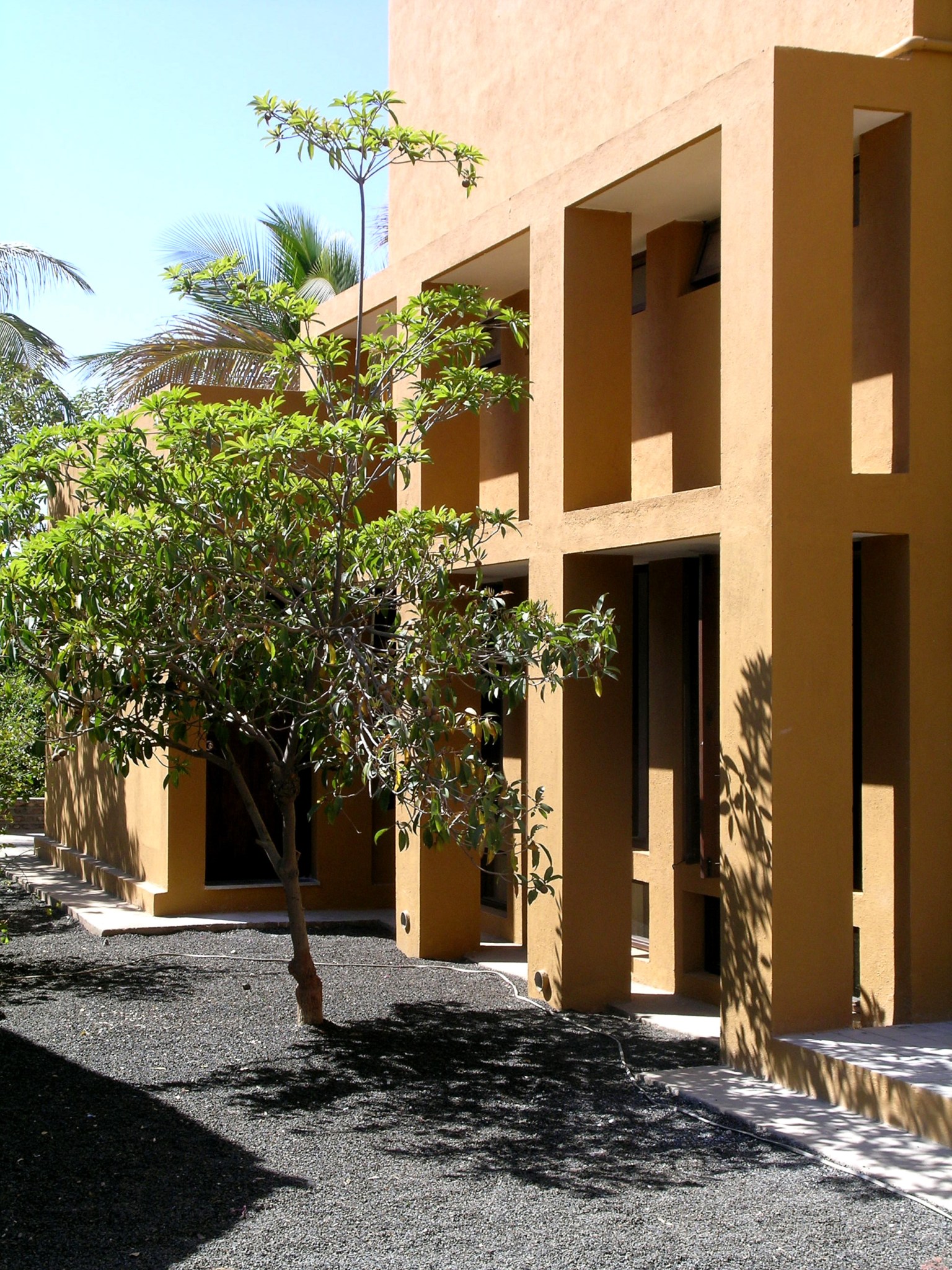 SHRUJAN CAMPUS IN KUTCH - A SOCIAL DESIGN LIBRARY